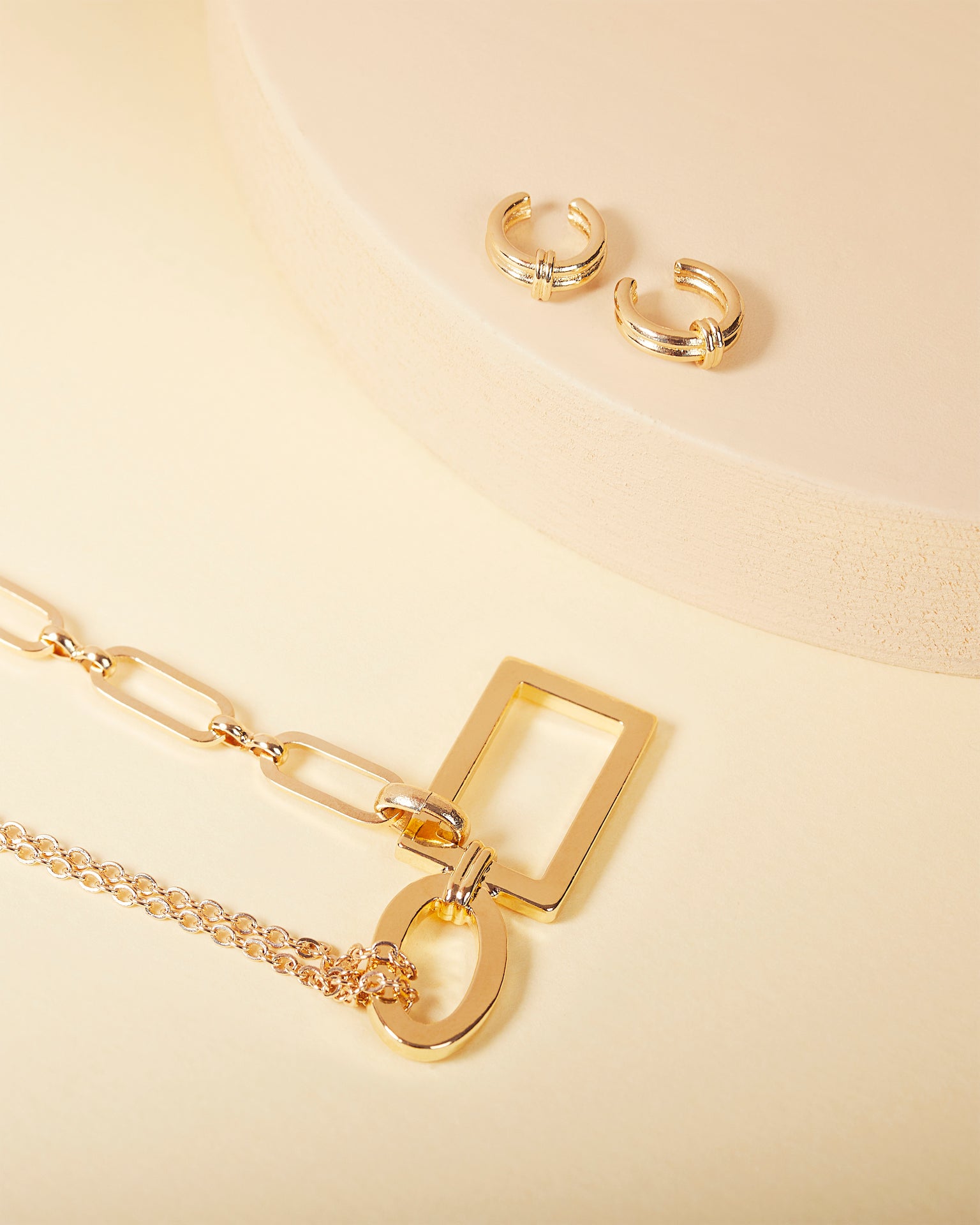 La différence entre doré à l'or fin et plaqué or – Ghizo Paris